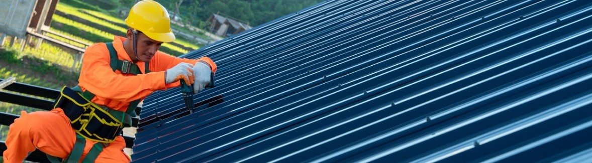 Roofer* - Academy Canada Career College